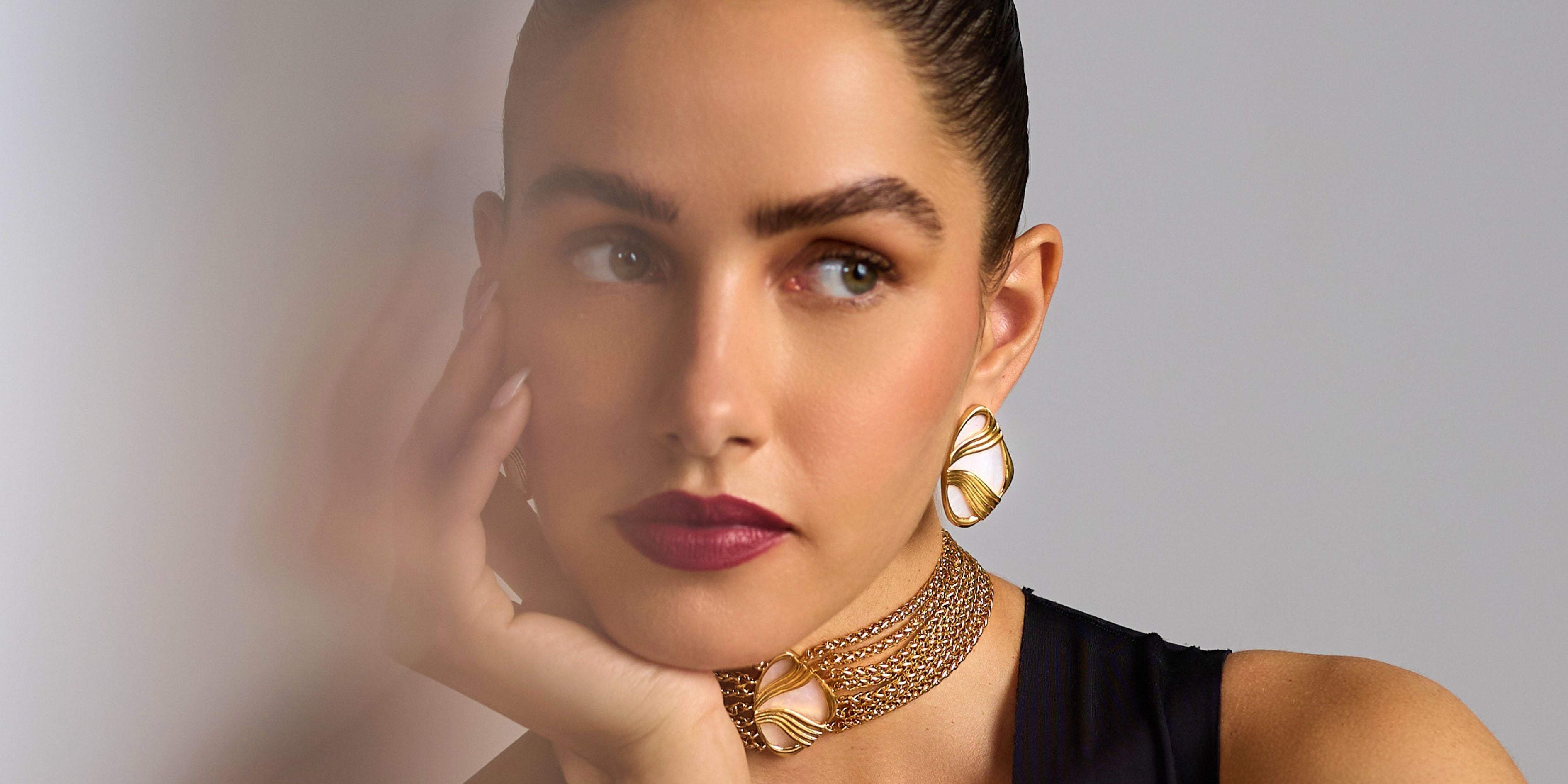 Why gold and pearl belong together ? – Anaash